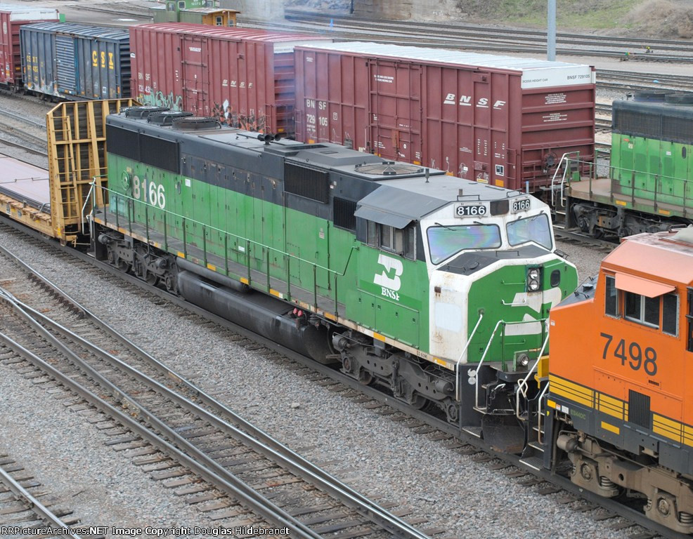 BNSF 8166